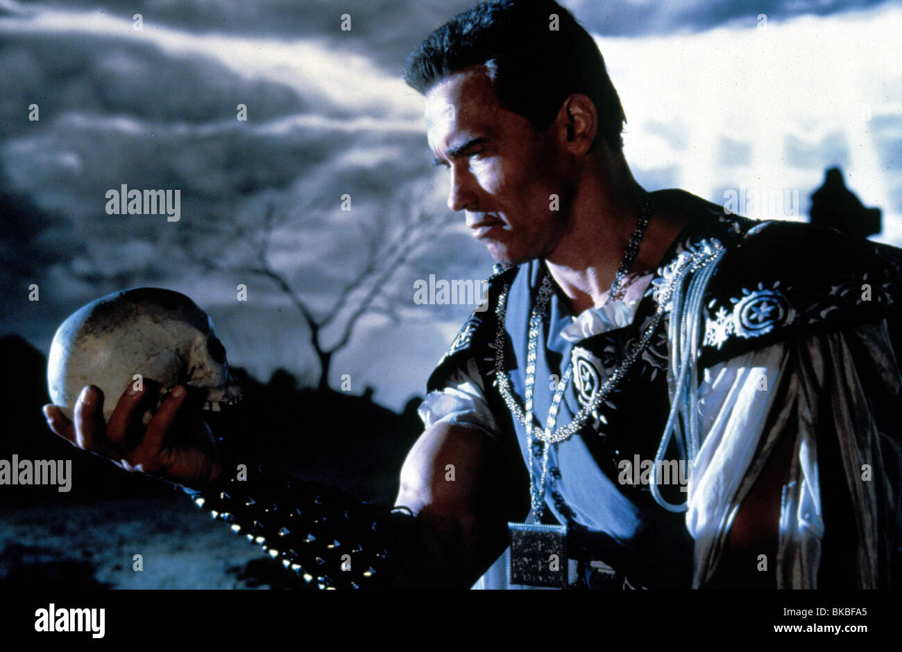 LAST ACTION HERO (1993) ARNOLD SCHWARZENEGGER LAHR 192 Stock Photo - Alamy