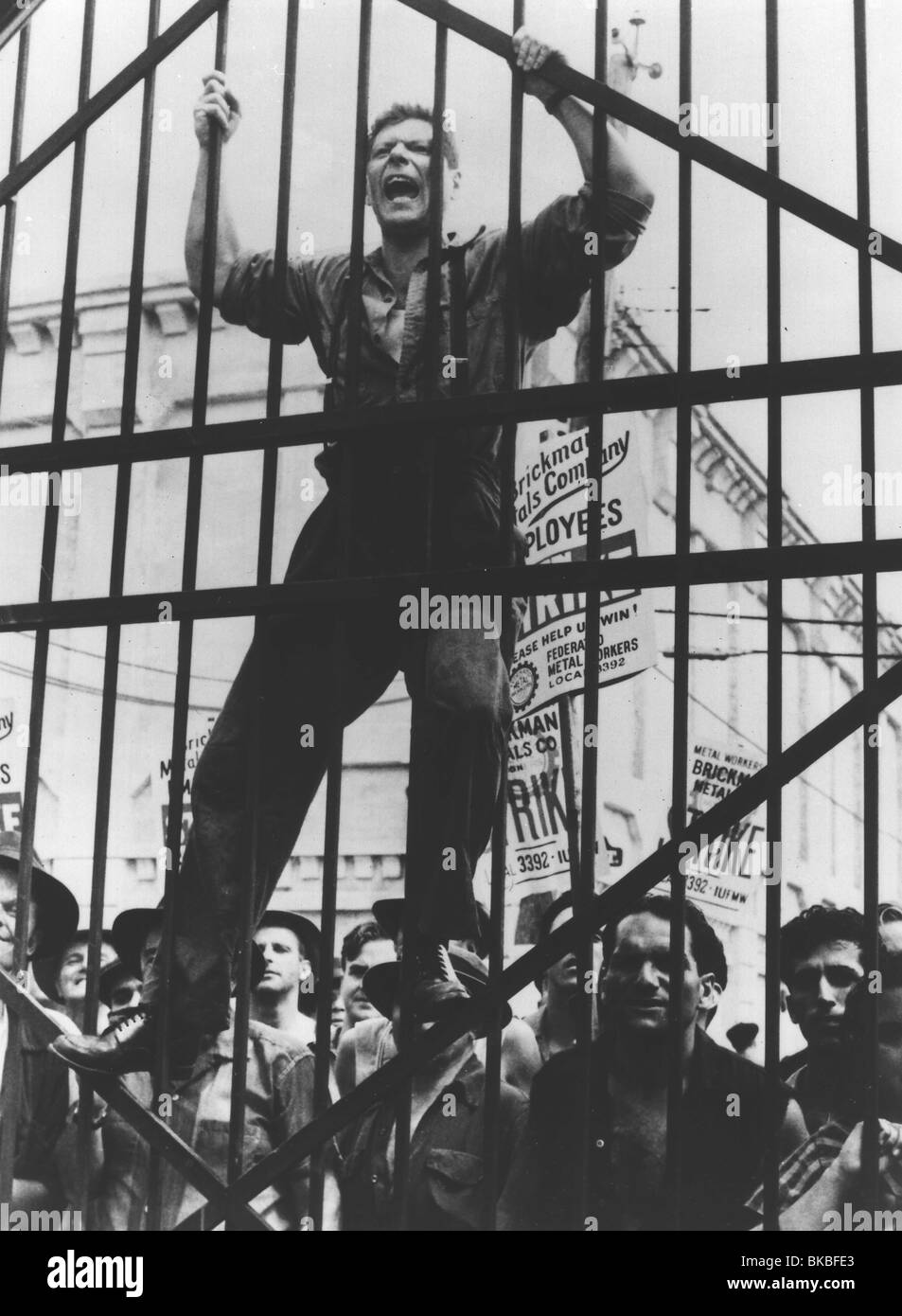 The last shot film Black and White Stock Photos & Images - Alamy