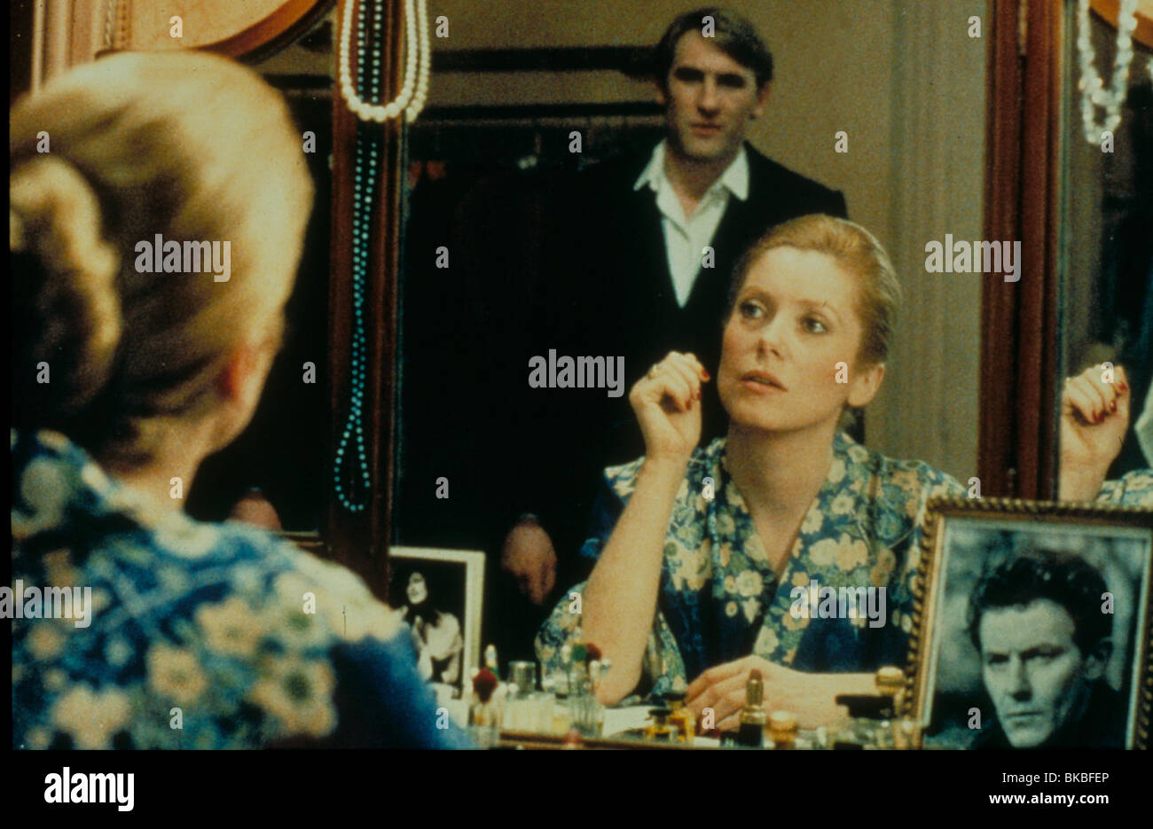 THE LAST METRO (1980) LE DERNIER METRO (ALT) GERARD DEPARDIEU ...