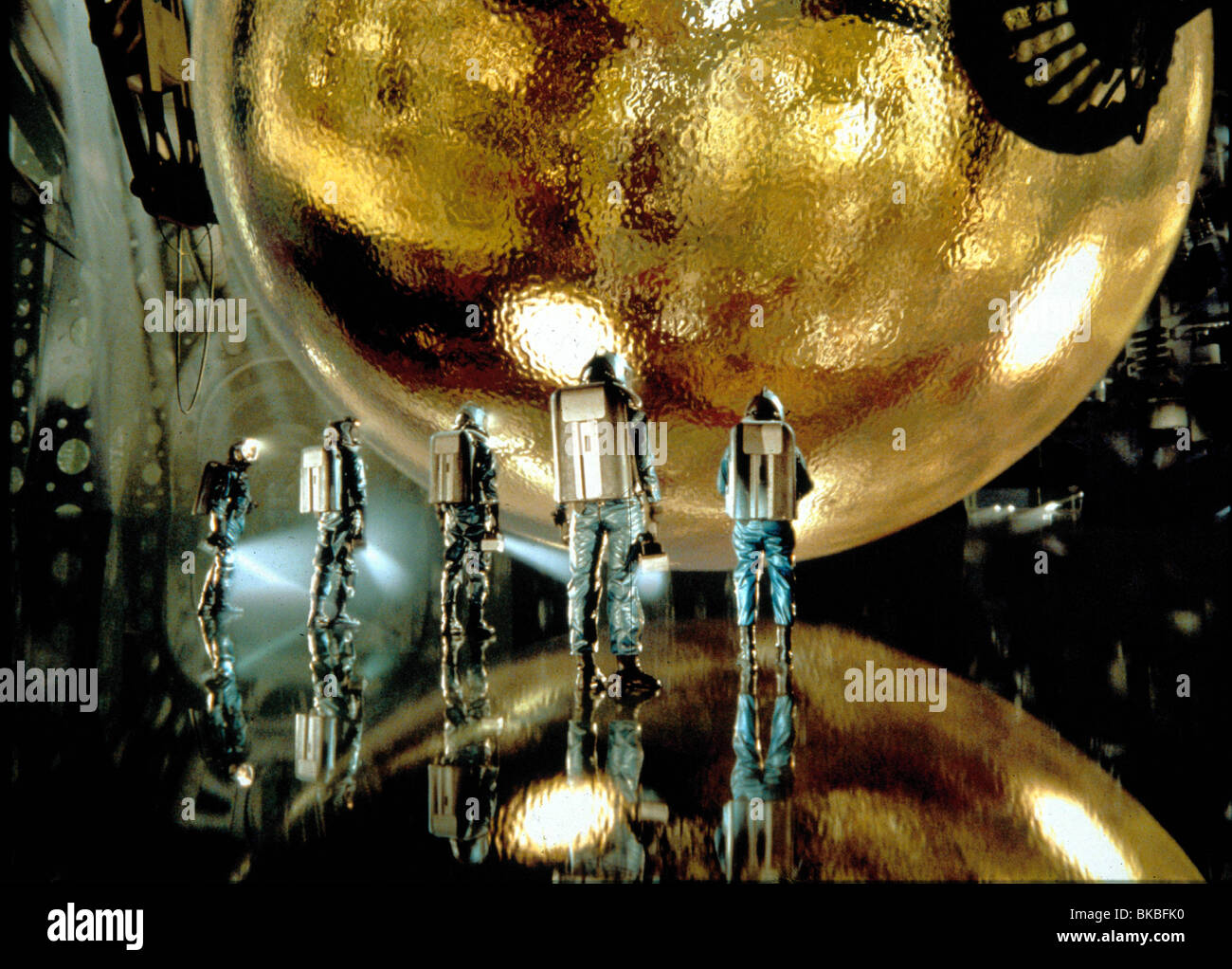 Sphere 1998 hi-res stock photography and images - Alamy