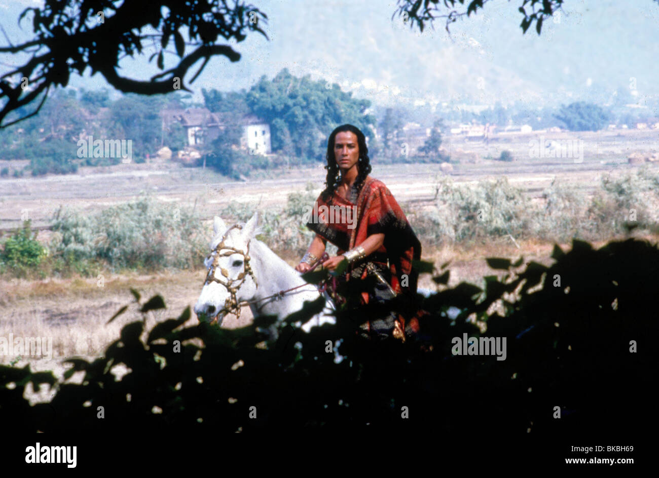 LITTLE BUDDHA (1994) KEANU REEVES LBUA 007 Stock Photo - Alamy