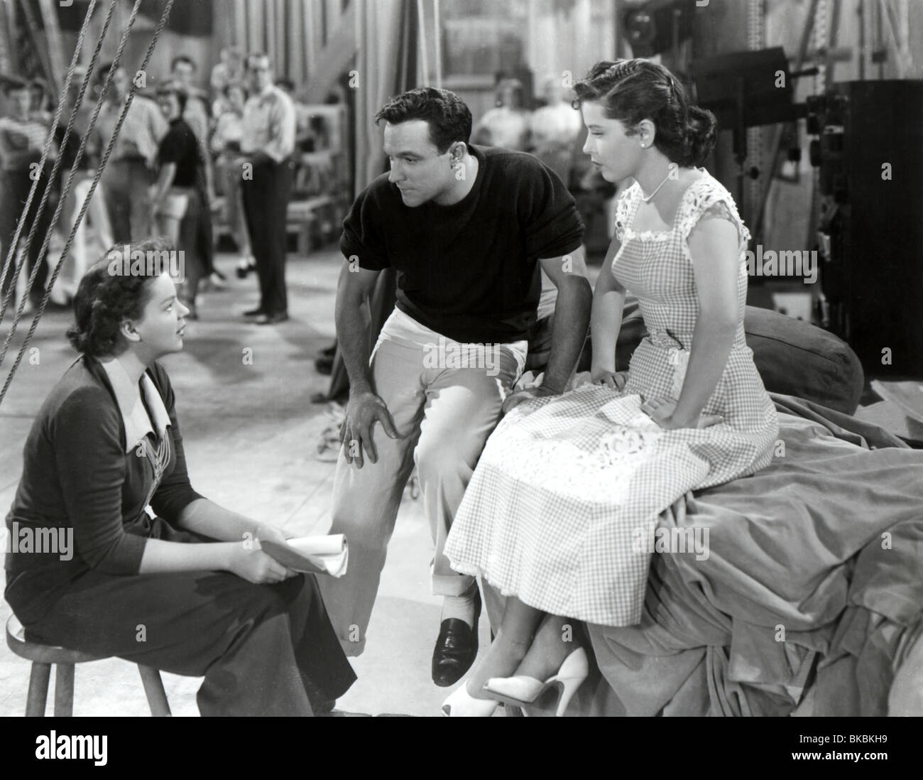 Summer stock judy garland gene hi-res stock photography and images - Alamy Summer stock judy garland gene hi-res stock photography and images - Alamy