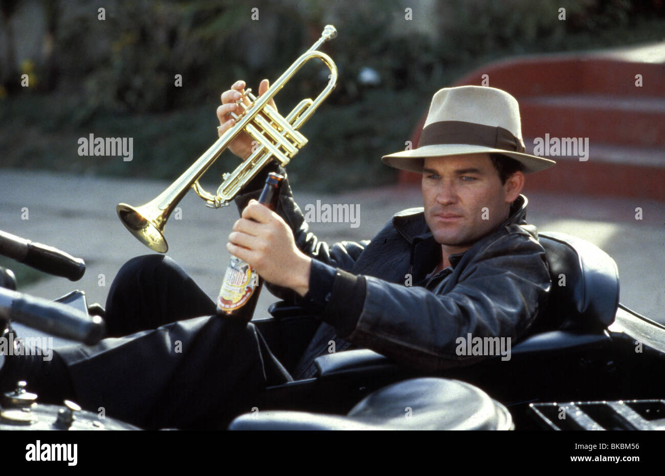 SWING SHIFT -1984 KURT RUSSELL Stock Photo - Alamy