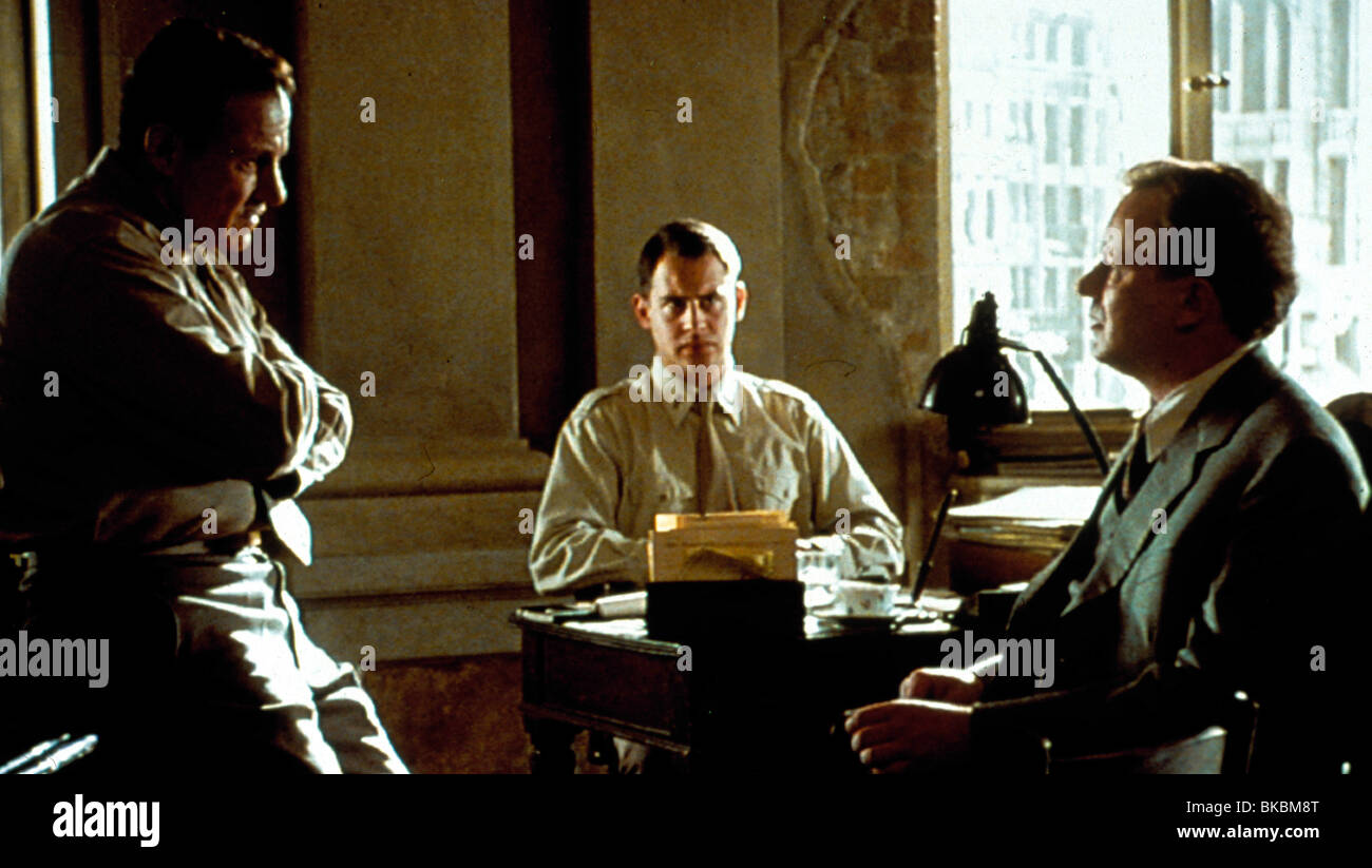 TAKING SIDES (2001) HARVEY KEITEL, MORITZ BLEIBTREU, STELLAN SKARSGARD TKSS 005 Stock Photo - Alamy