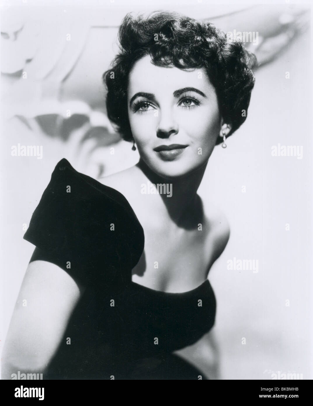 ELIZABETH TAYLOR PORTRAIT Stock Photo - Alamy