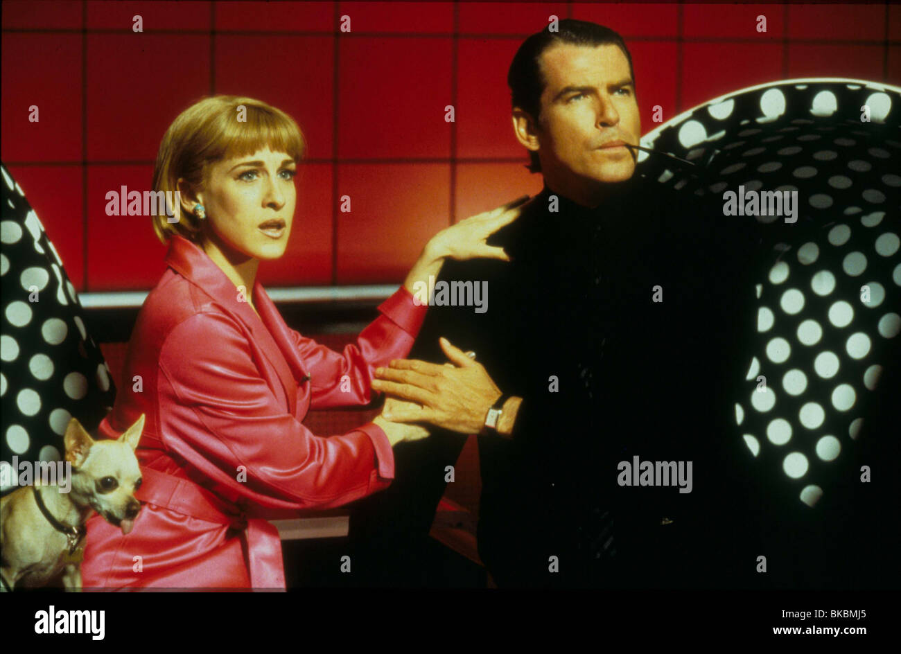 MARS ATTACKS SARAH JESSICA PARKER, PIERCE BROSNAN MARS 005 Stock Photo ...