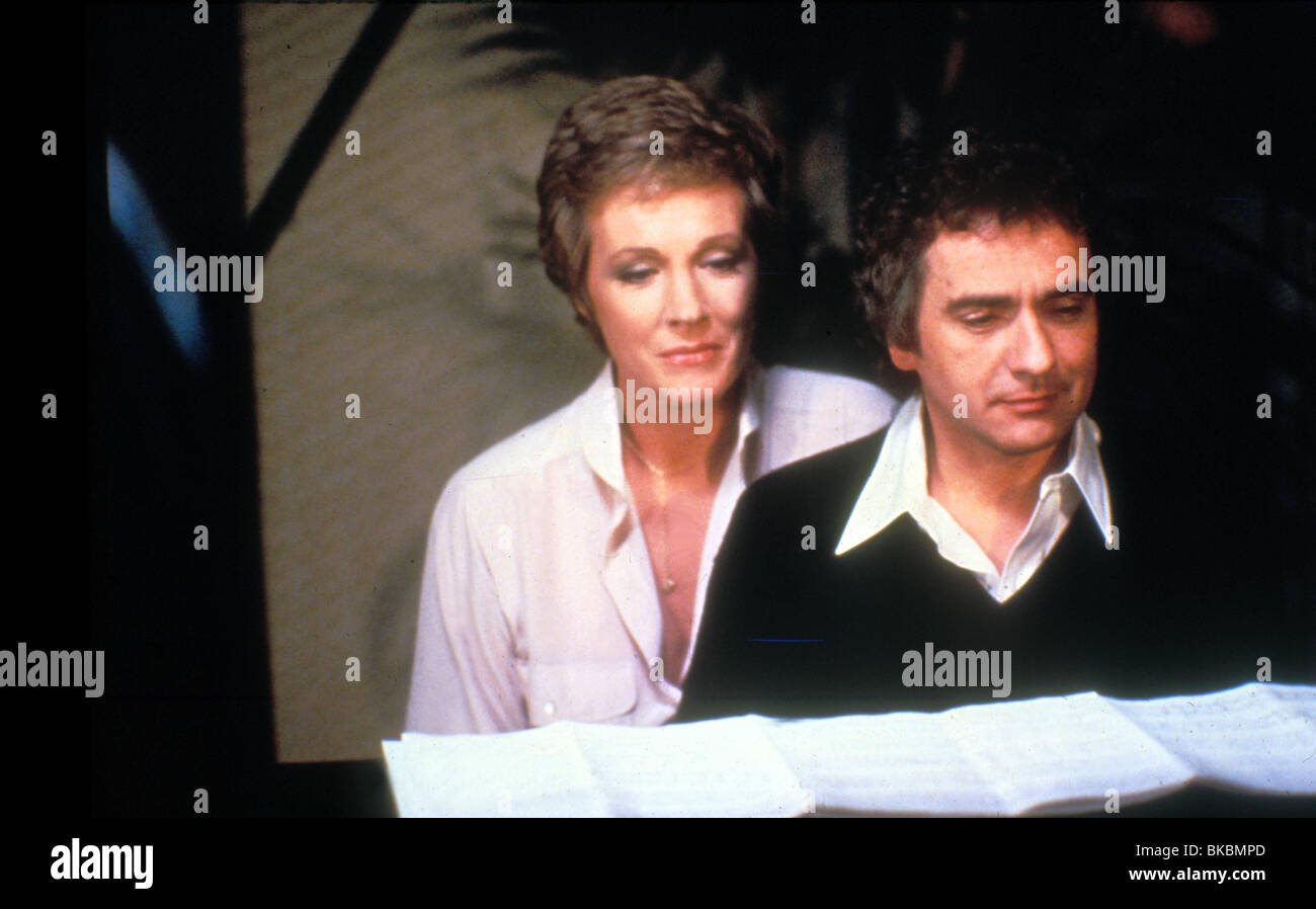 TEN (1979) JULIE ANDREWS, DUDLEY MOORE TEN 017 Stock Photo - Alamy