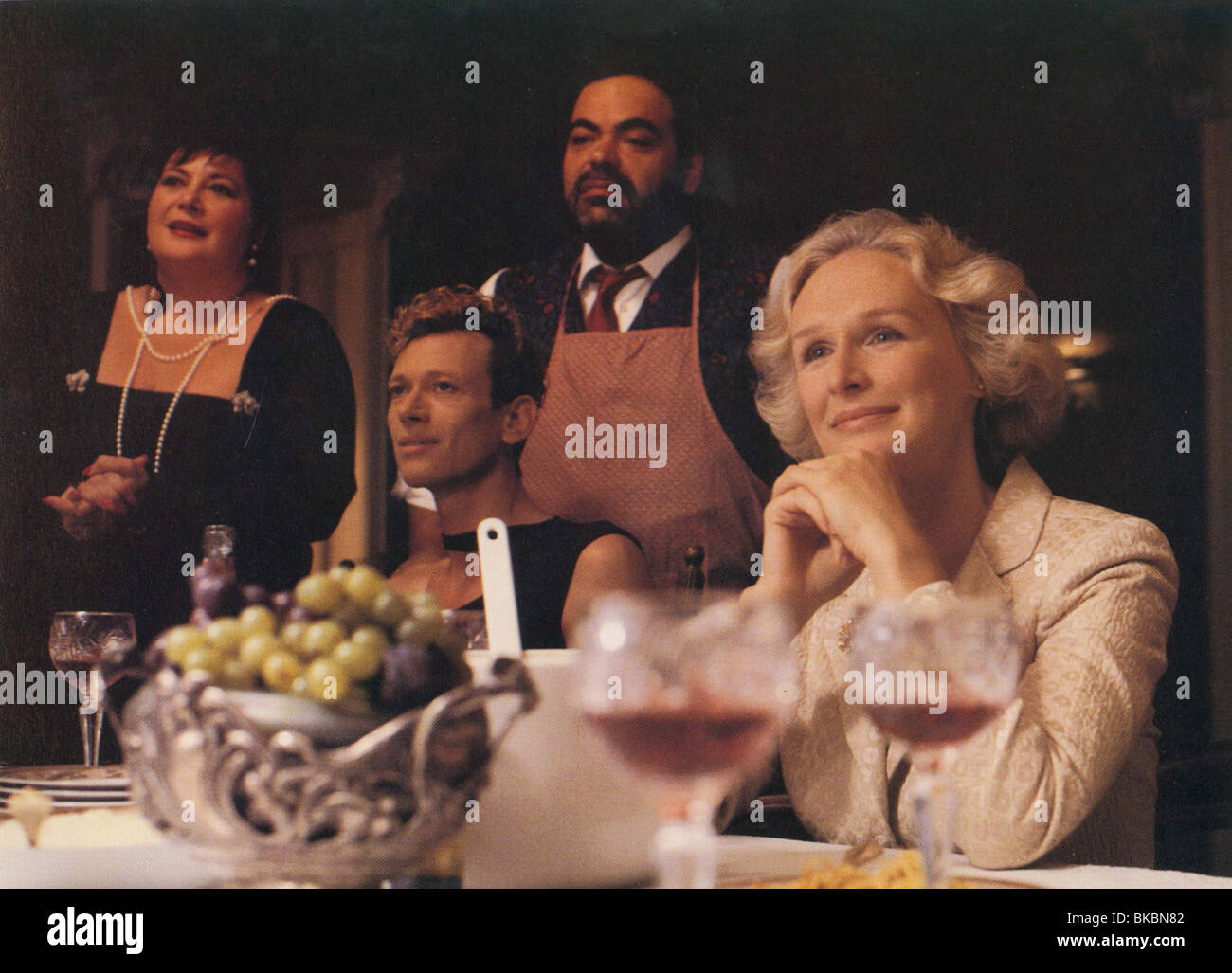 MEETING VENUS (1990) GLENN CLOSE MTVS 005FOH Stock Photo - Alamy