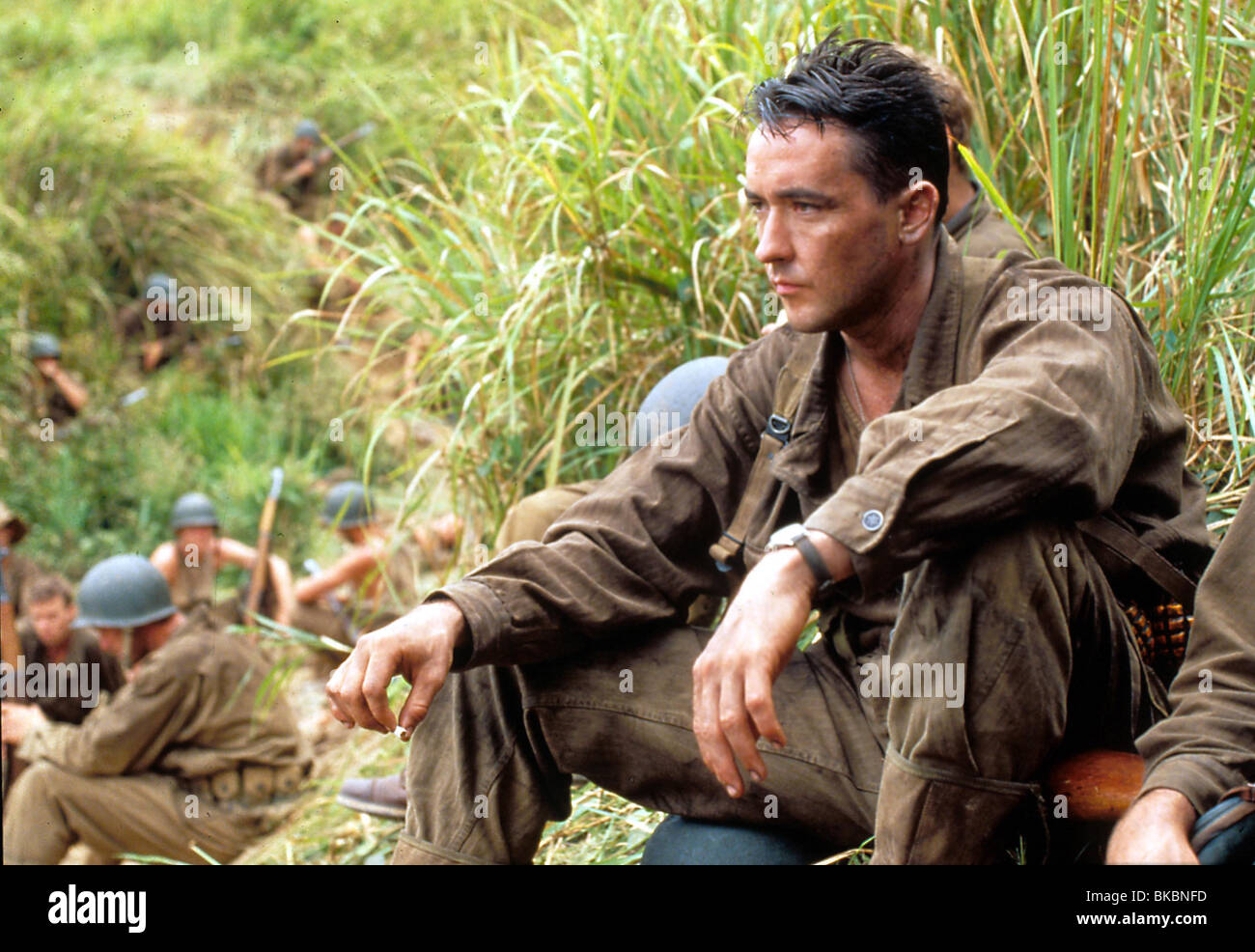 The thin red line movie hi-res stock photography and images - Alamy