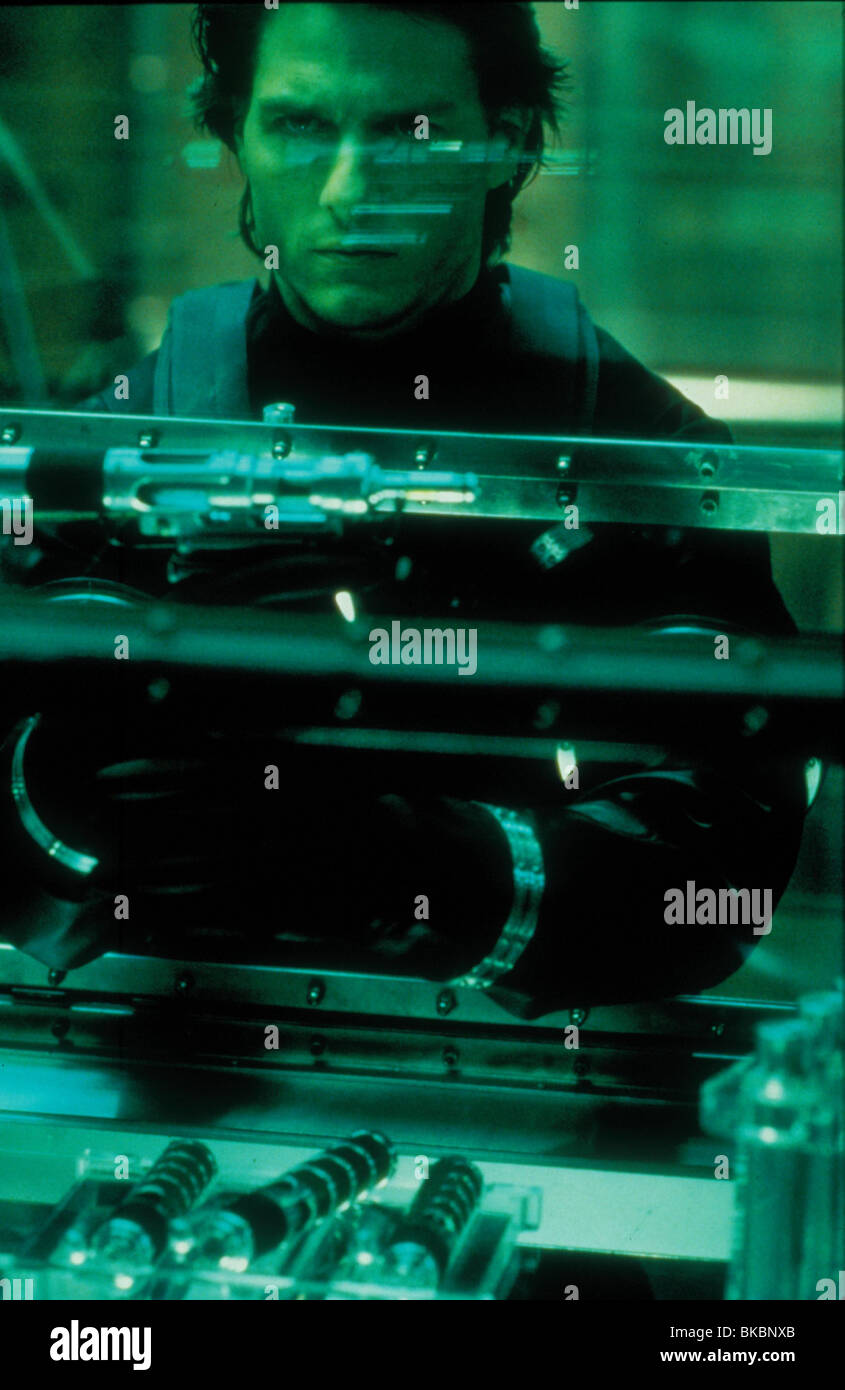 MISSION IMPOSSIBLE 2 (2000) TOM CRUISE MIS2 101 Stock Photo - Alamy