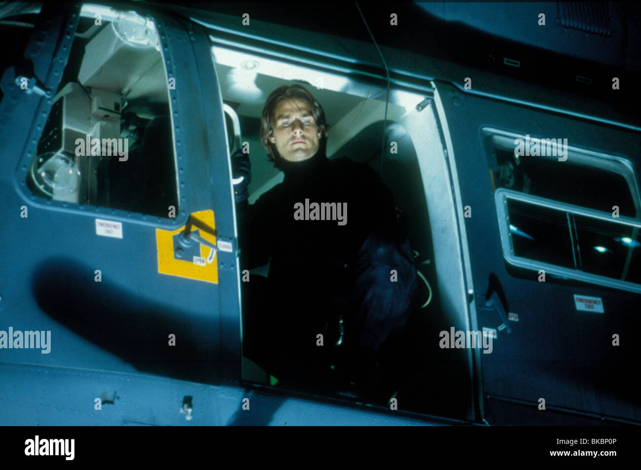 MISSION IMPOSSIBLE 2 (2000) TOM CRUISE MIS2 183 Stock Photo - Alamy