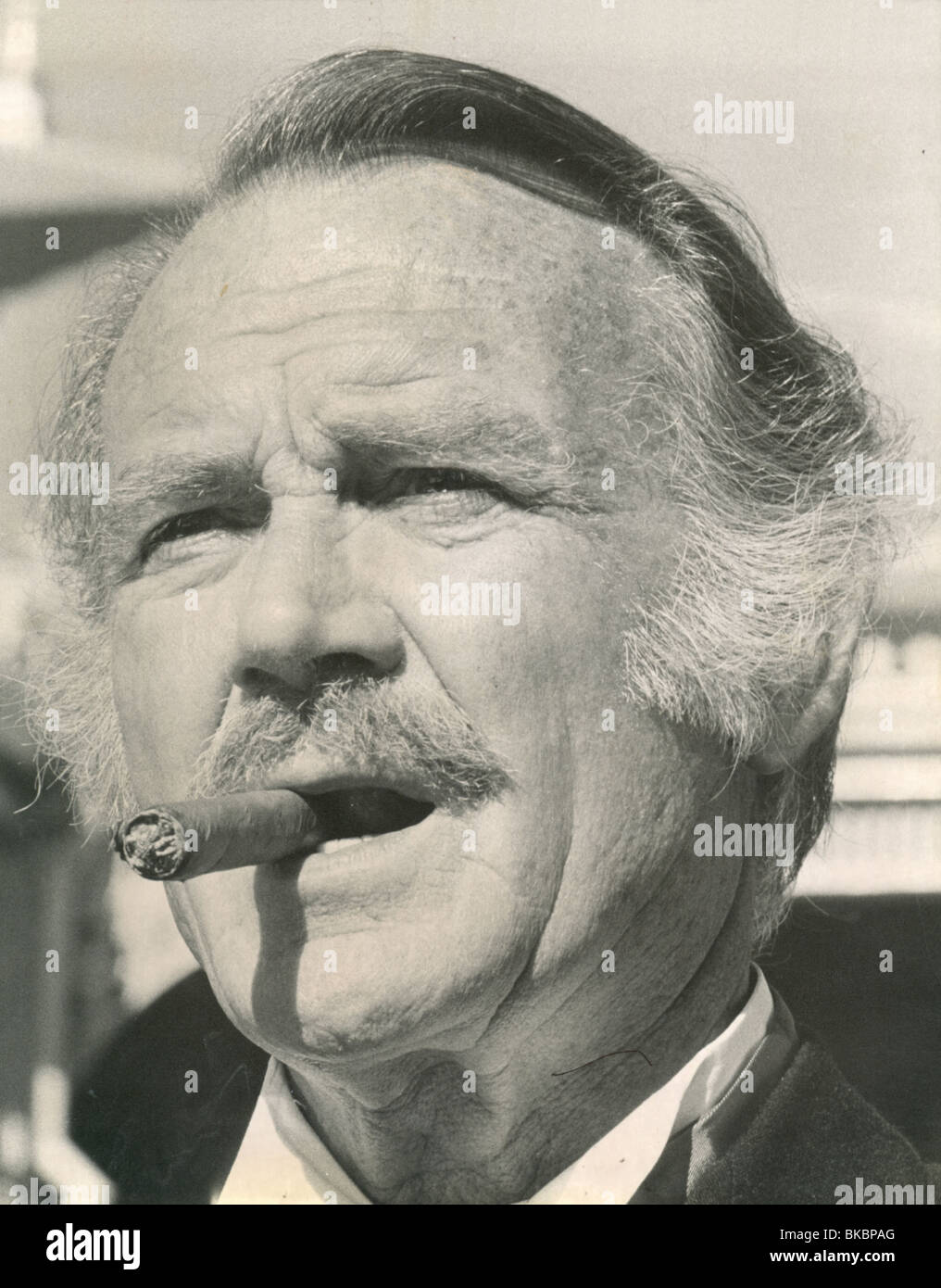 JOHN MILLS PORTRAIT Stock Photo - Alamy