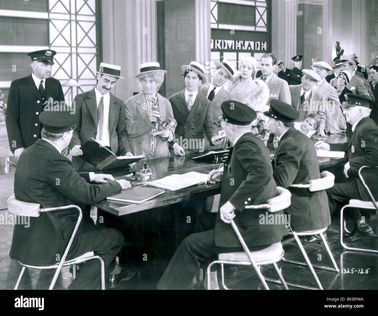 MONKEY BUSINESS (1931) GROUCHO MARX, HARPO MARX, CHICO MARX, ZEPPO MARX ...