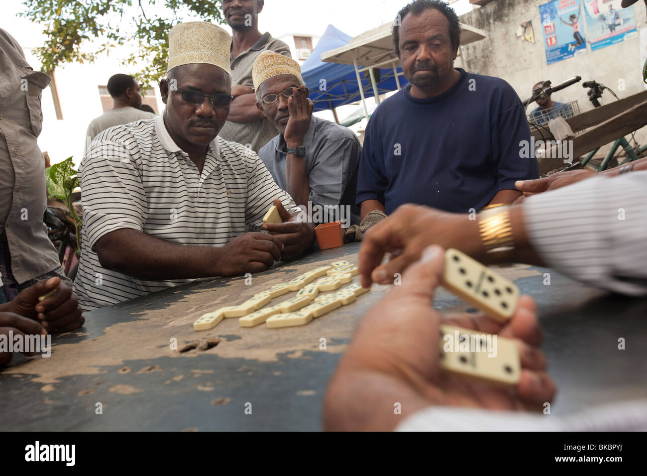 Dominoes hi-res stock photography and images - Alamy