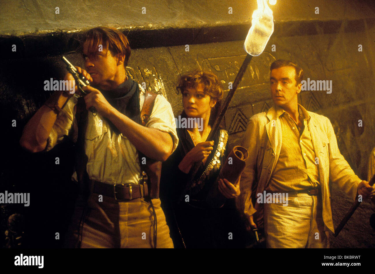 THE MUMMY (1999) BRENDAN FRASER, RACHEL WEISZ, JOHN HANNAH TMMY 074 ...
