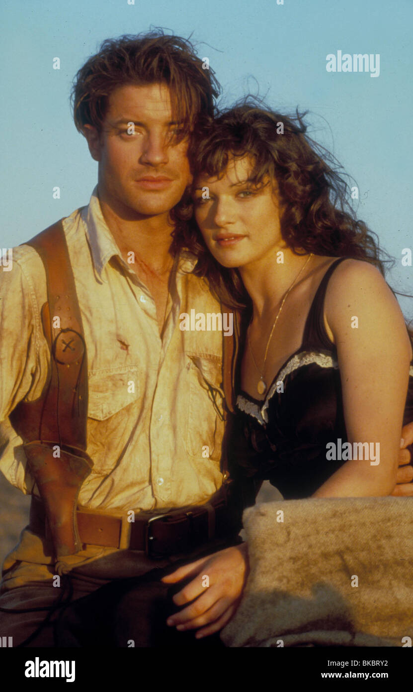 THE MUMMY (1999) BRENDAN FRASER, RACHEL WEISZ TMMY 001 Stock Photo - Alamy