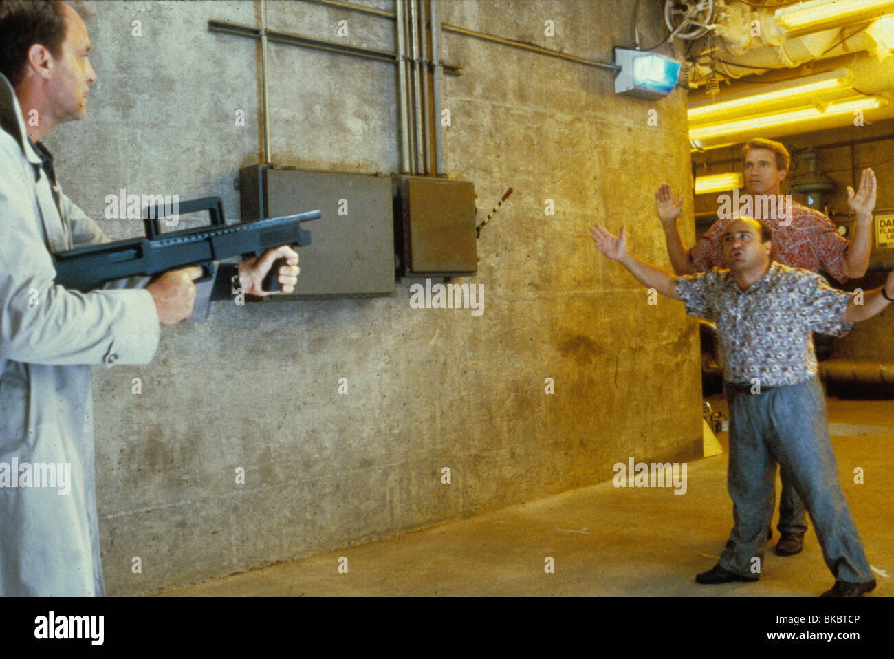 Danny devito twins hi-res stock photography and images - Alamy