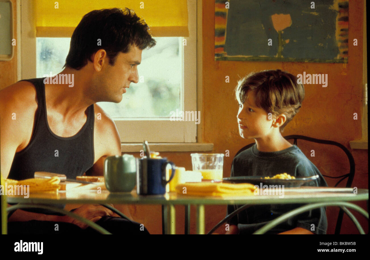 THE NEXT BEST THING (2000) RUPERT EVERETT, MALCOLM STUMPF NEXT 044 ...