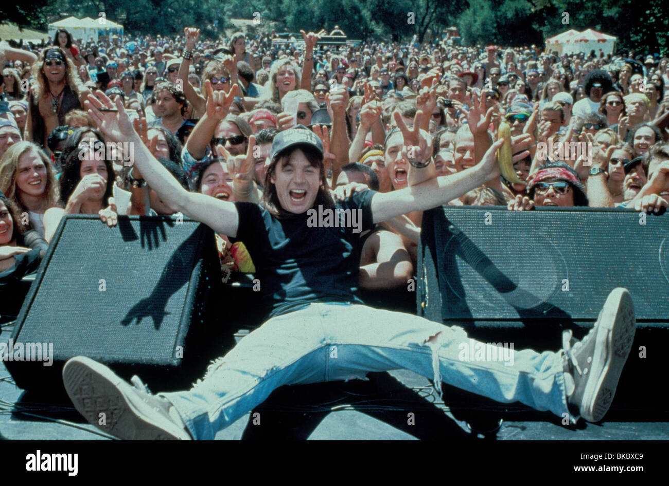 WAYNE'S WORLD II (1994) WAYNE'S WORLD 2 (ALT) MIKE MYERS WW2 018 Stock ...