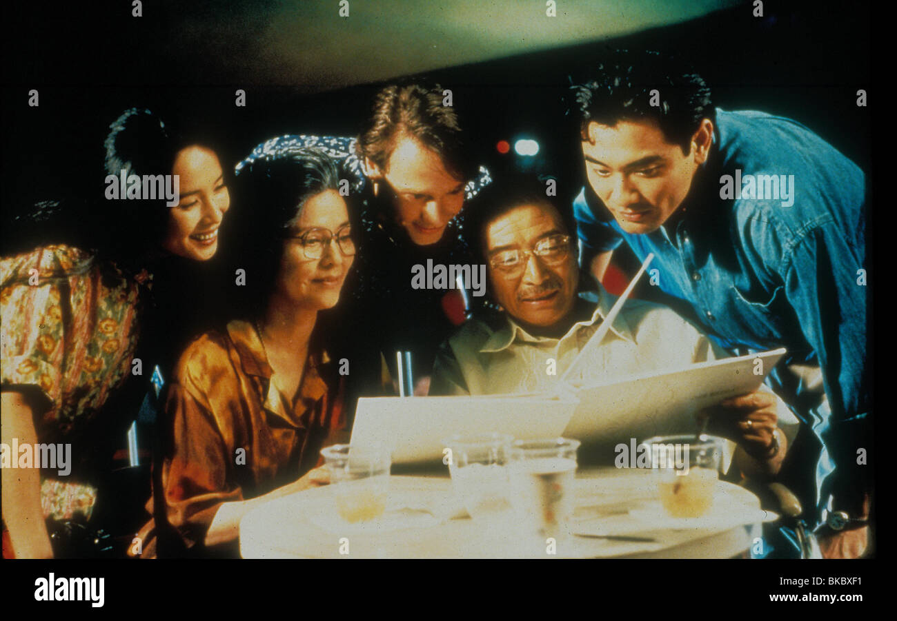 THE WEDDING BANQUET (1993) MAY CHIN, AH-LEA GUA, MITCHELL LICHENSTEIN ...