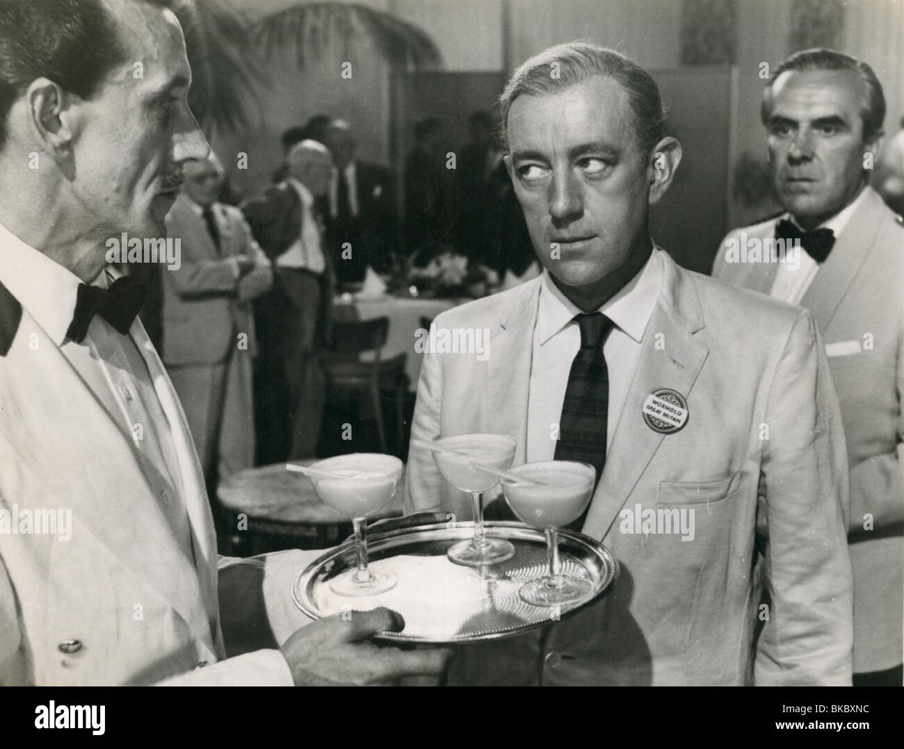 OUR MAN IN HAVANA (1959) ALEC GUINNESS, JOHN LE MESURIER OMH 009P Stock ...