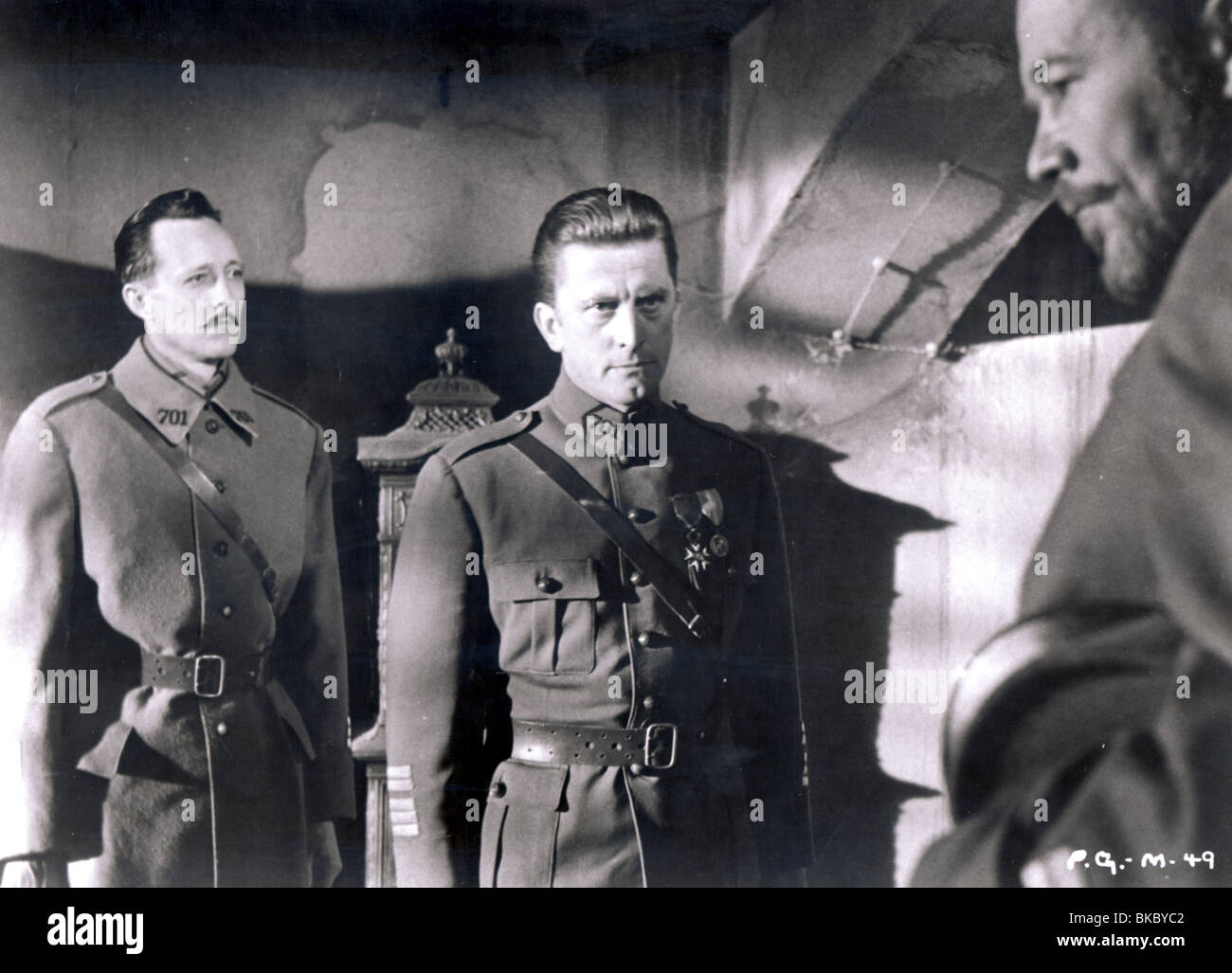 Paths of glory film hi-res stock photography and images - Alamy
