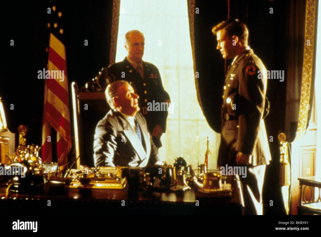 PEARL HARBOR (2001) JON VOIGHT, SCOTT WILSON, BEN AFFLECK PHAB 058 ...