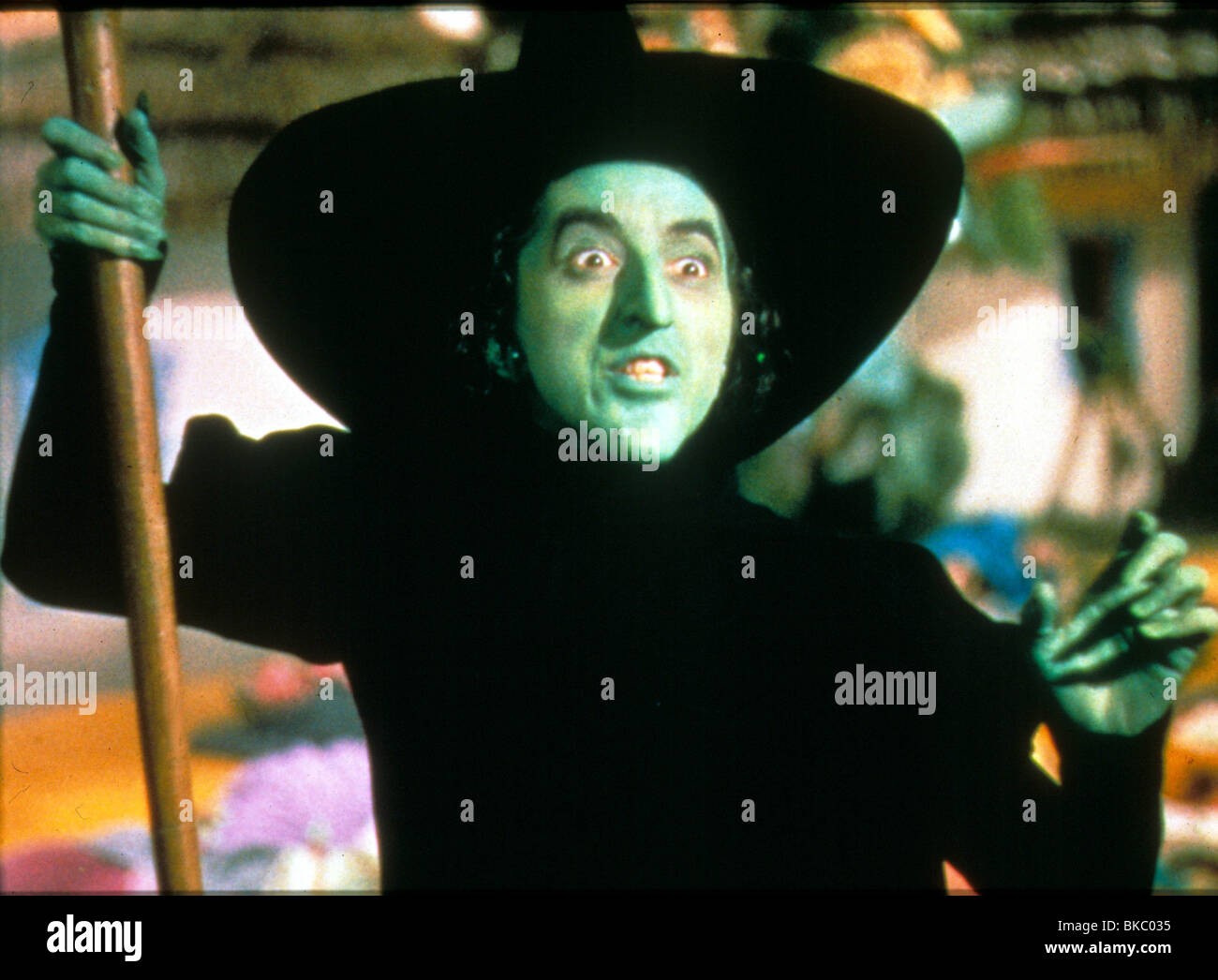 THE WIZARD OF OZ(1939) MARGARET HAMILTON WOZ 074 Stock Photo - Alamy