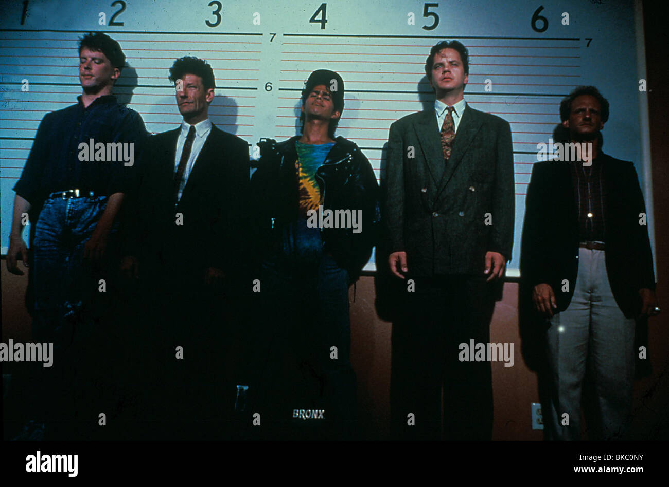 THE PLAYER (1991) LYLE LOVETT, TIM ROBBINS PLY 028 H Stock Photo - Alamy