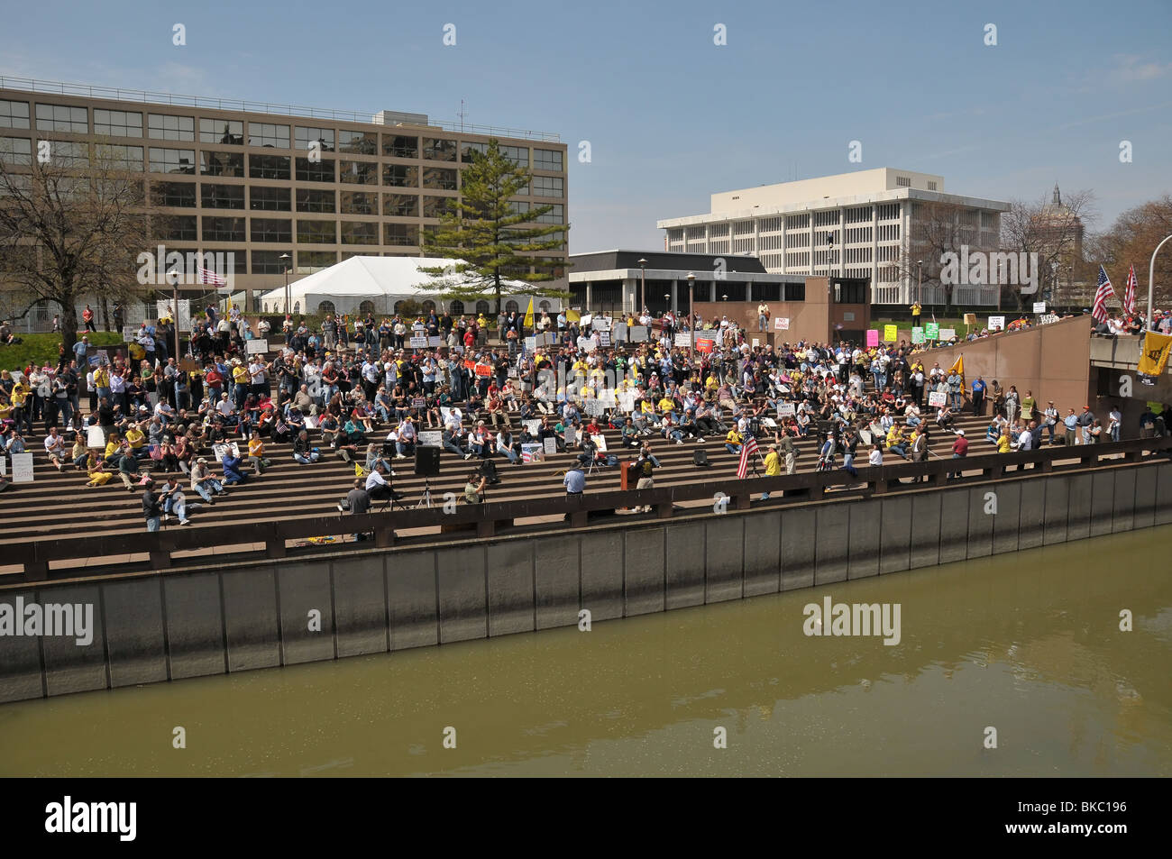 Horizontal political rally hi-res stock photography and images - Alamy