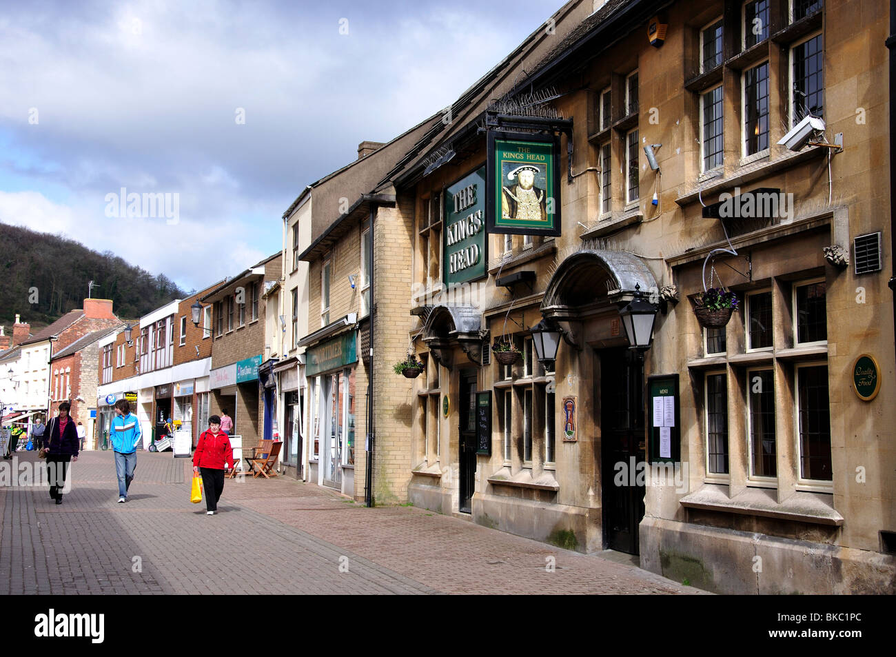 The King's Head Pub, Parsonage Street, Dursley, Gloucestershire ...