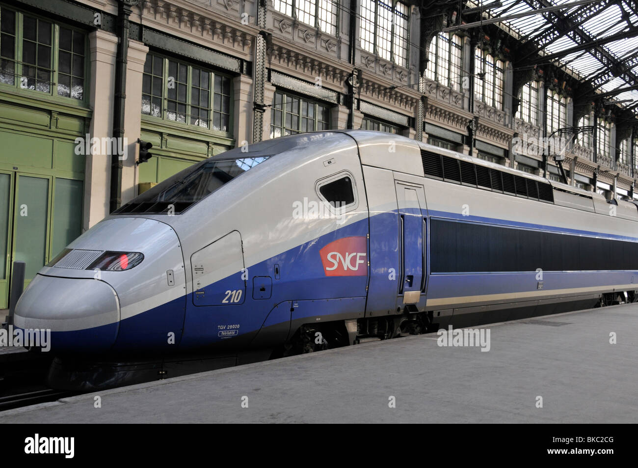 Sncf logo hi-res stock photography and images - Alamy