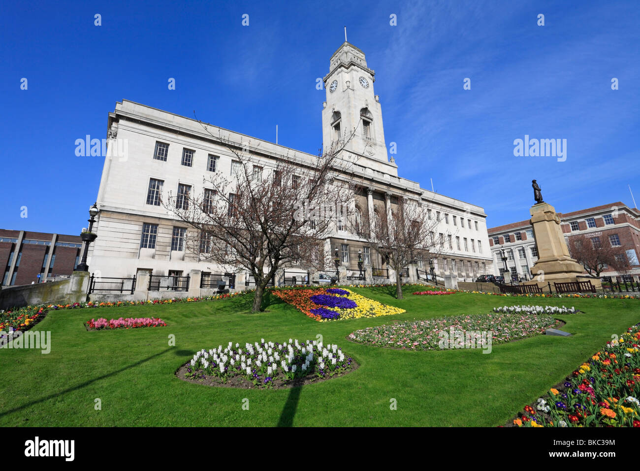 Barnsley town hall hi-res stock photography and images - Alamy
