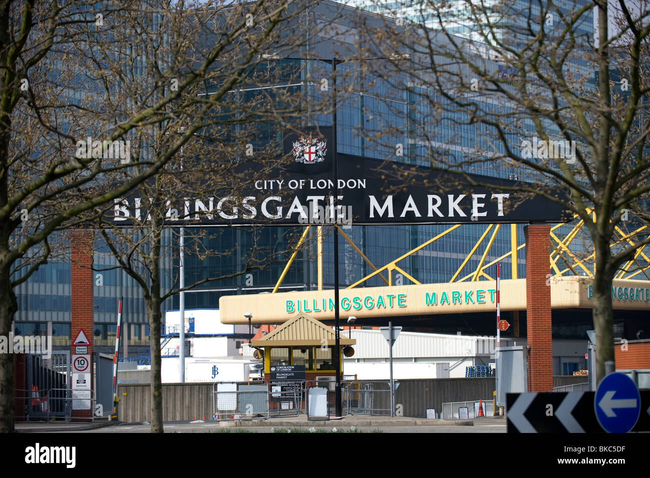 Billingsgate fish market in London E14 by Canary Wharf, spring 2010 ...