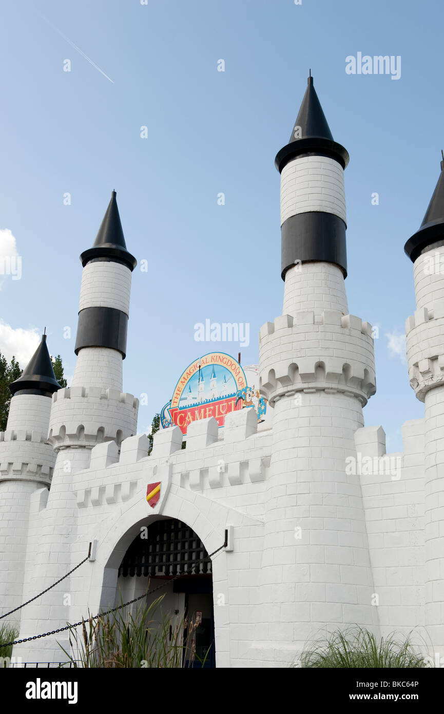 Camelot theme park hi-res stock photography and images - Alamy
