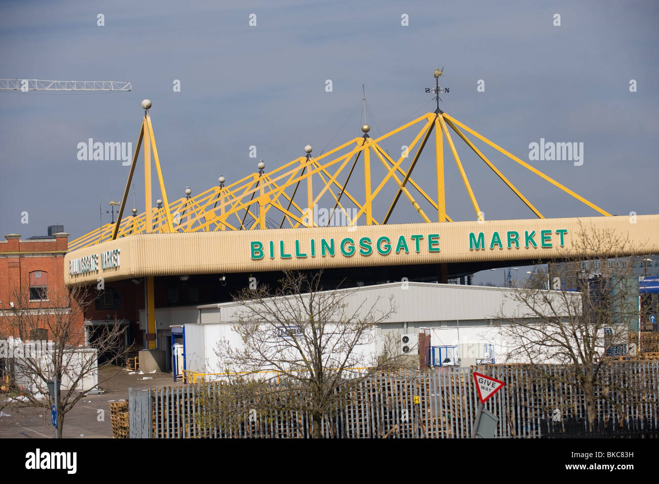 Billingsgate fish market hi-res stock photography and images - Alamy