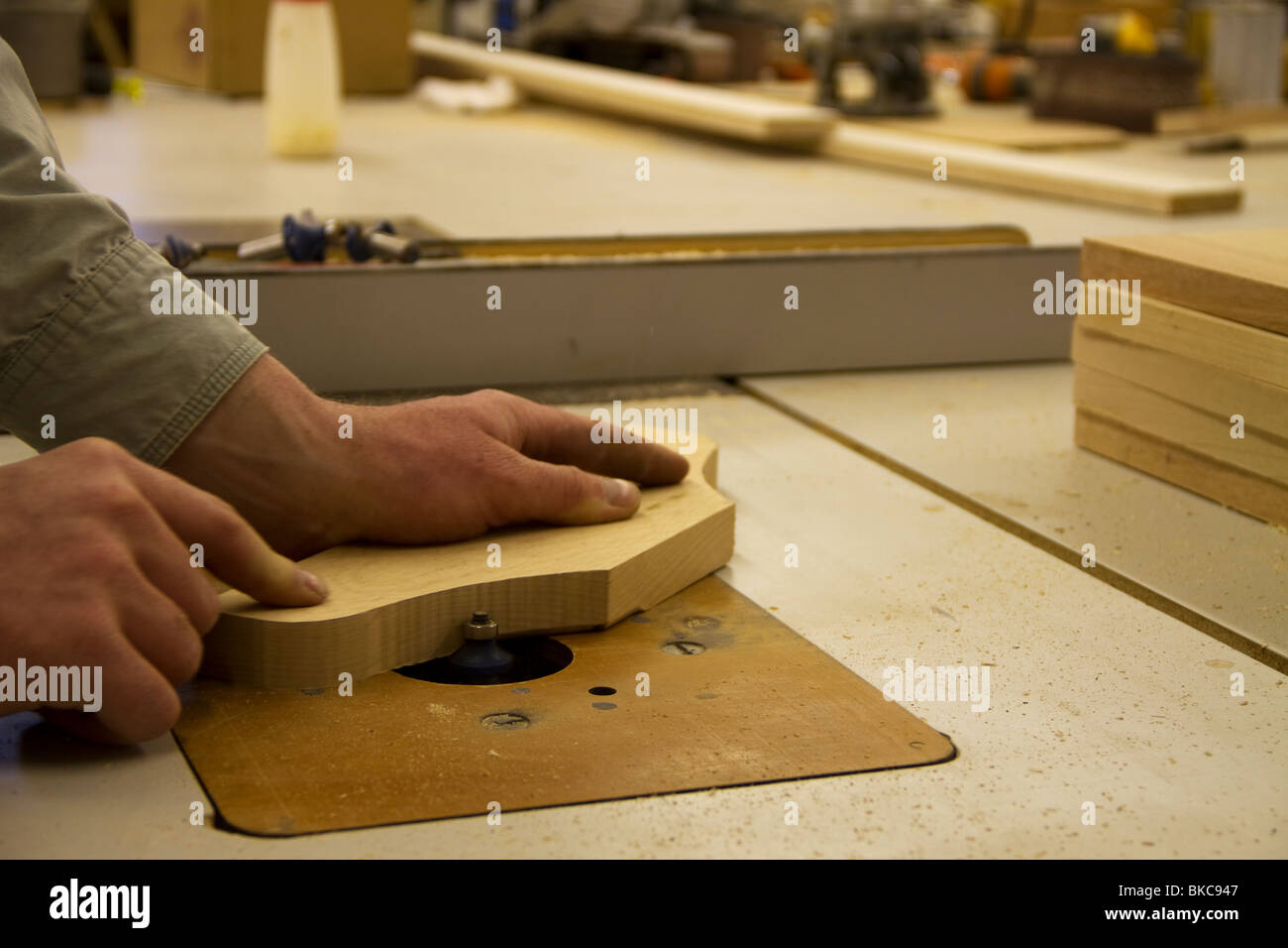 hardwood being routed Stock Photo - Alamy
