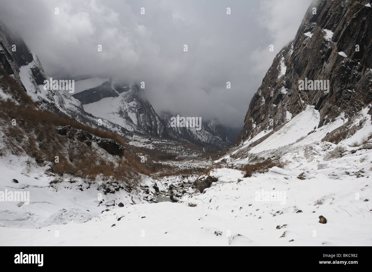 Valley treacherous hi-res stock photography and images - Alamy