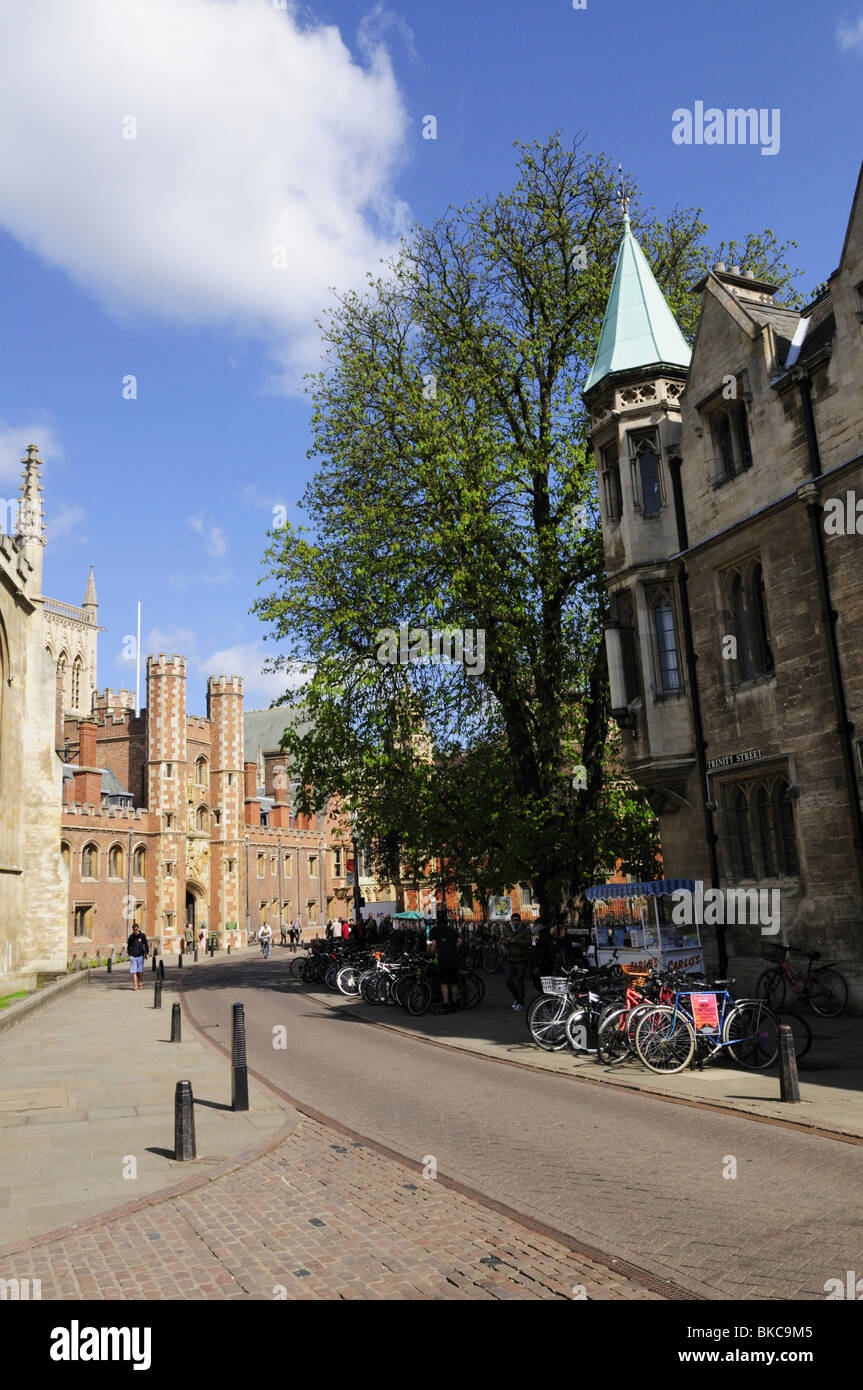 Trinity street cambridge uk hi-res stock photography and images - Alamy