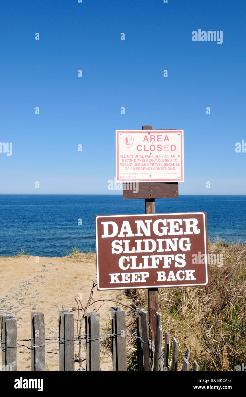 Danger warning sign coastal erosion hi-res stock photography and images ...