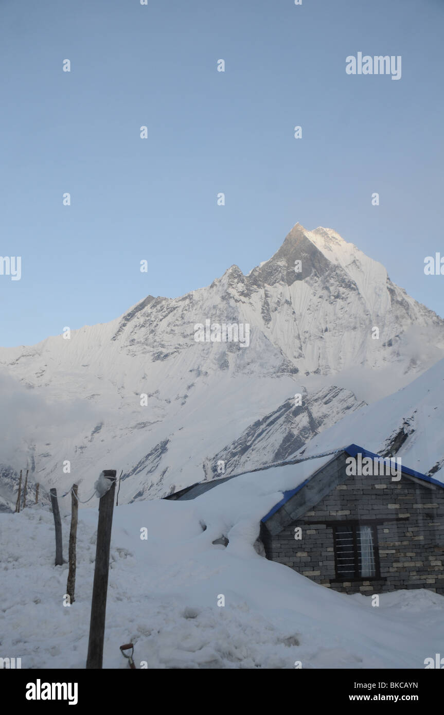 hut at annapurna pase camp Stock Photo - Alamy