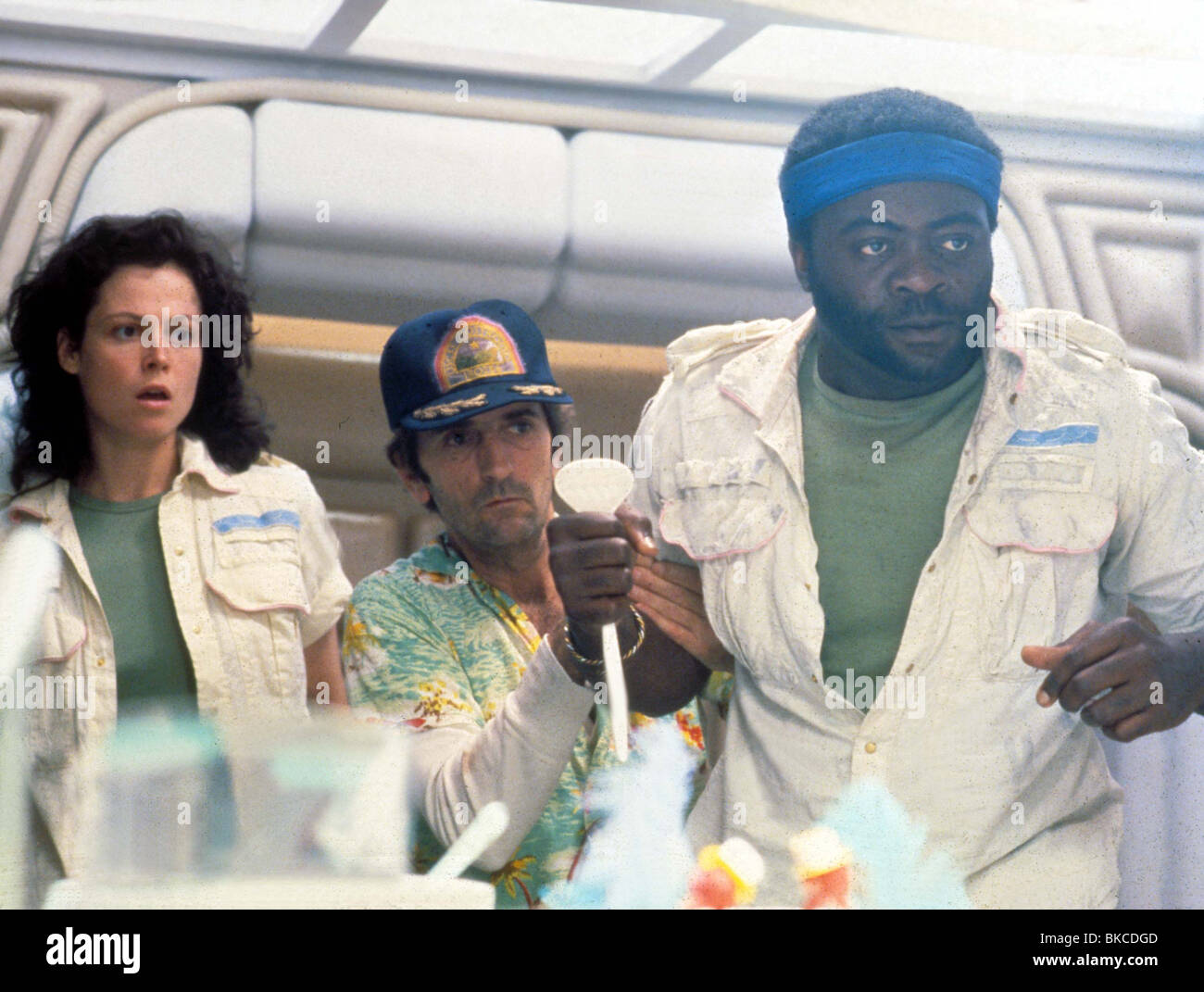 ALIEN (1979) SIGOURNEY WEAVER, HARRY DEAN STANTON, YAPHET KOTTO ALI 028 ...