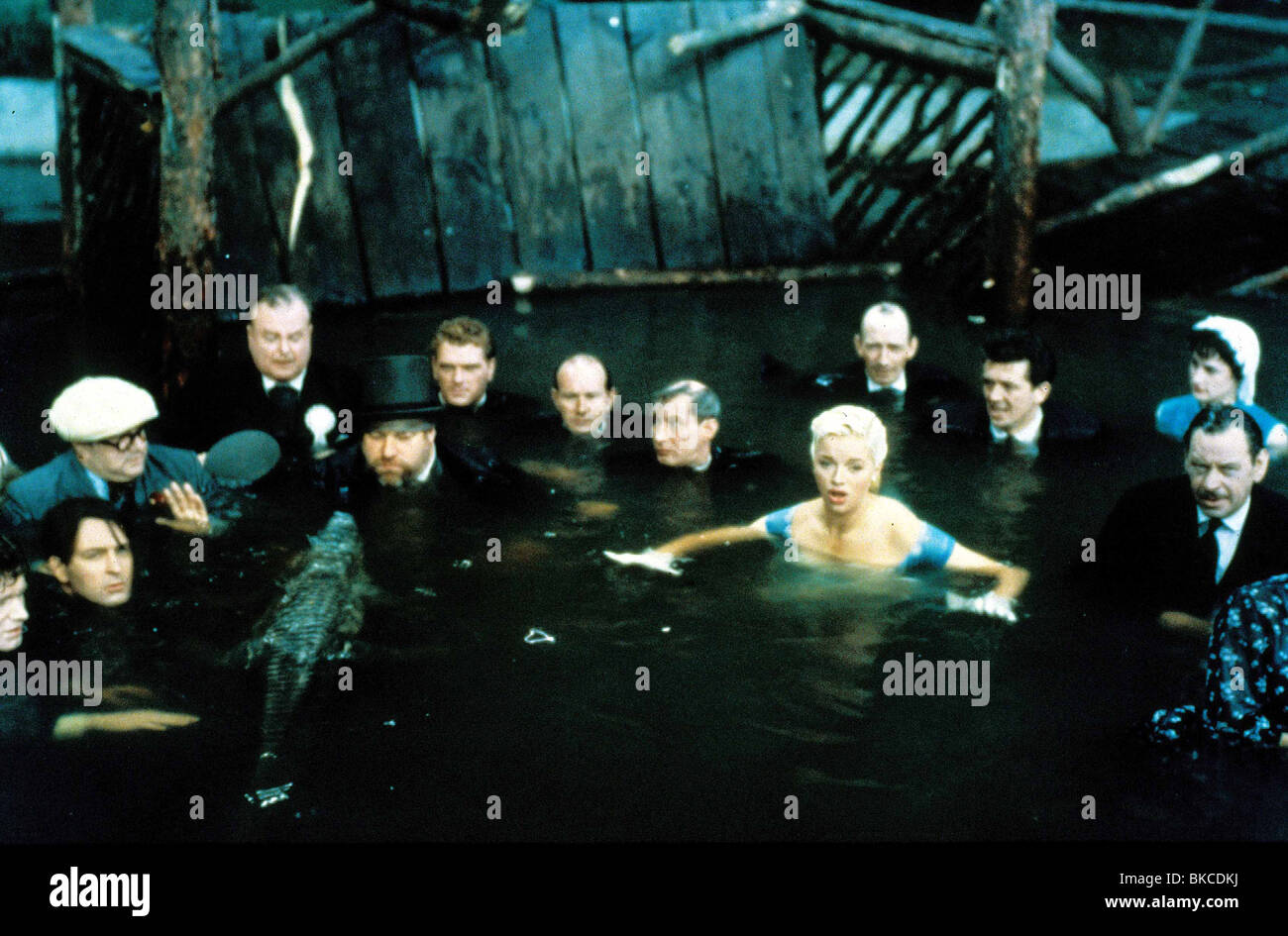 AN ALLIGATOR NAMED DAISY (1955) JAMES ROBERTSON JUSTICE, DIANA DORS ALG ...