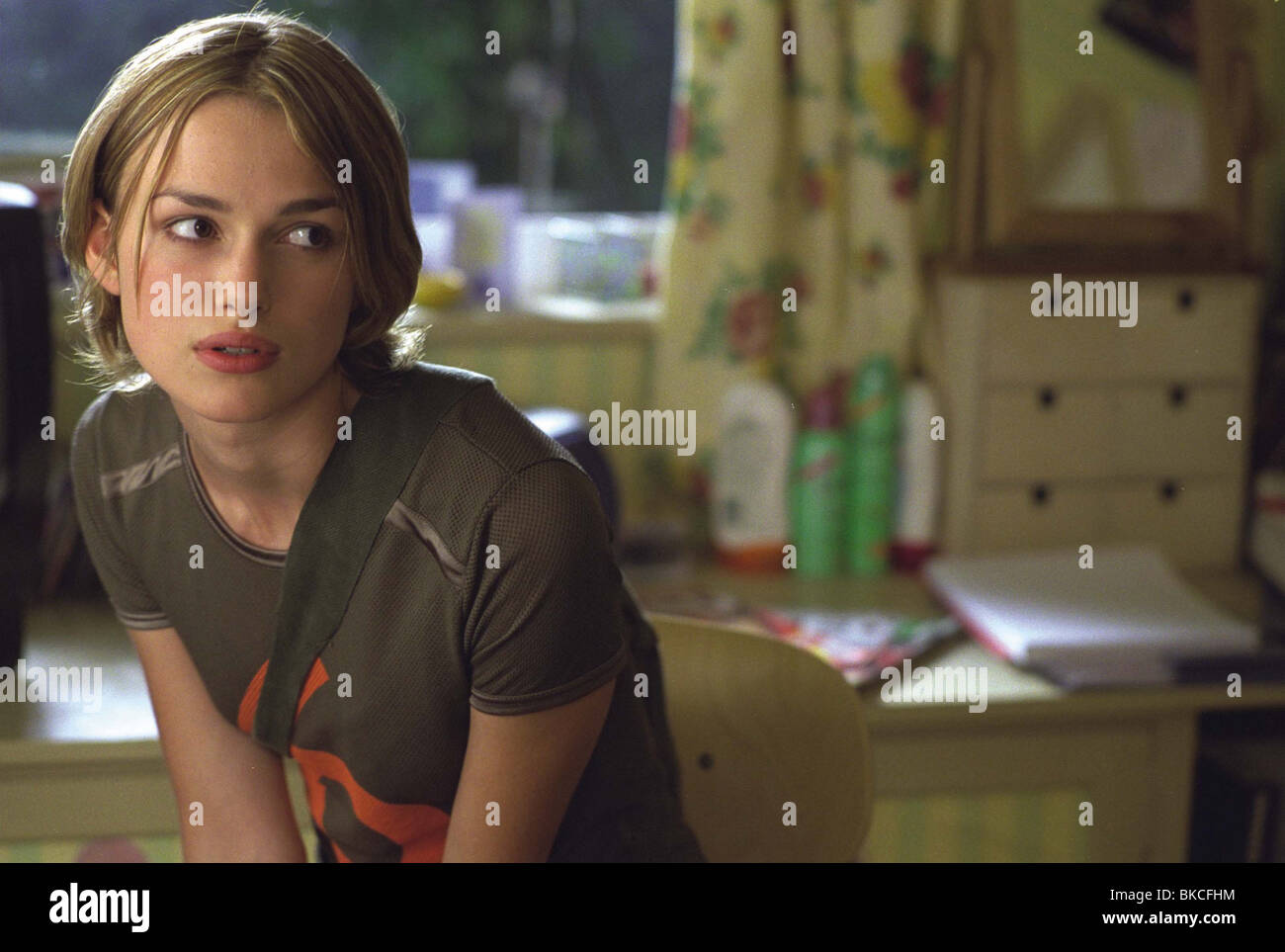 BEND IT LIKE BECKHAM (2002) KEIRA KNIGHTLEY BILB 001 11 Stock Photo - Alamy