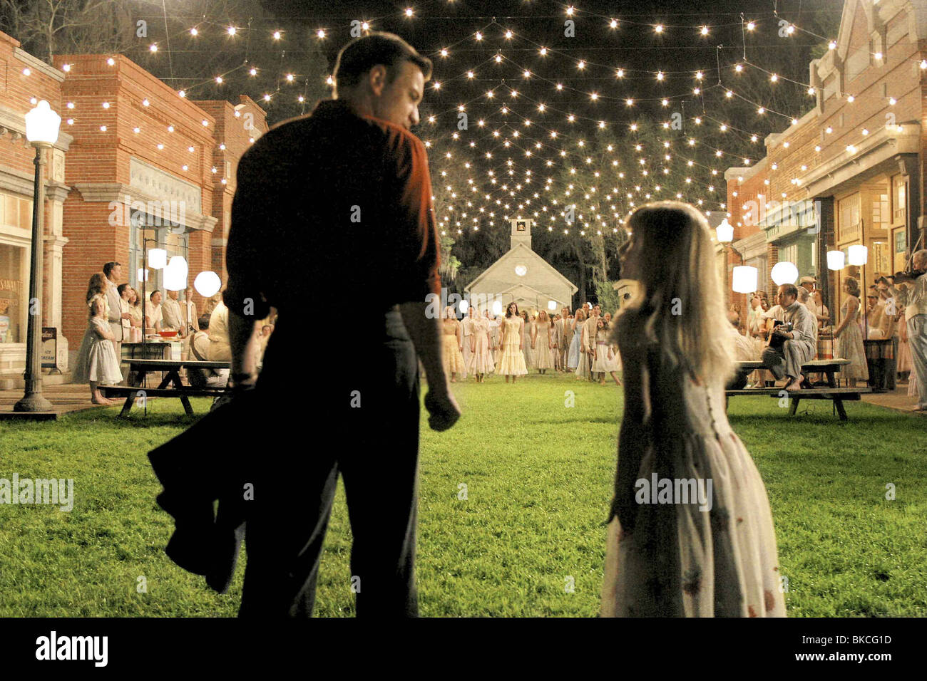 BIG FISH (2003) EWAN MCGREGOR, HAILEY ANNE NELSON FISH 001-26 Stock ...