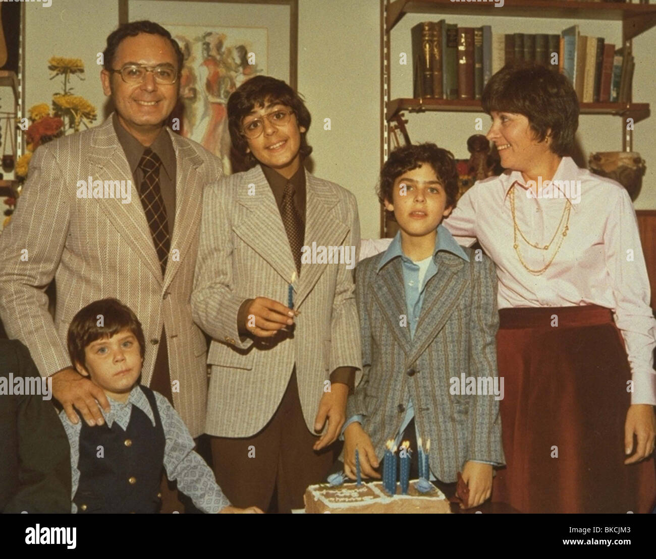 CAPTURING THE FRIEDMANS (2003) ARNOLD FRIEDMAN, JESSE FRIEDMAN, DAVID ...