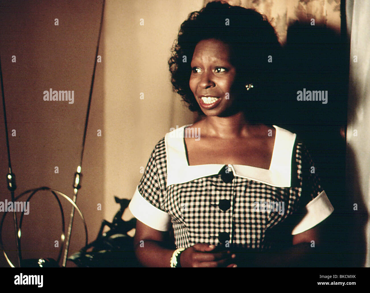 Corrina 1994 whoopi goldberg hi-res stock photography and images - Alamy