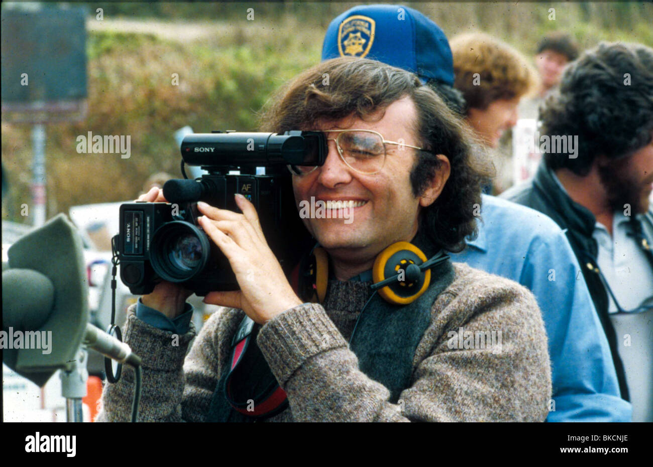 JOE DANTE (DIR) O/S 'INNERSPACE' (1987) DANT 003 Stock Photo - Alamy