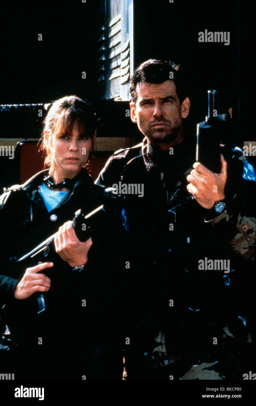 DEATH TRAIN (TVM) (1993) ALEXANDRA PAUL, PIERCE BROSNAN DTHT 004 Stock ...