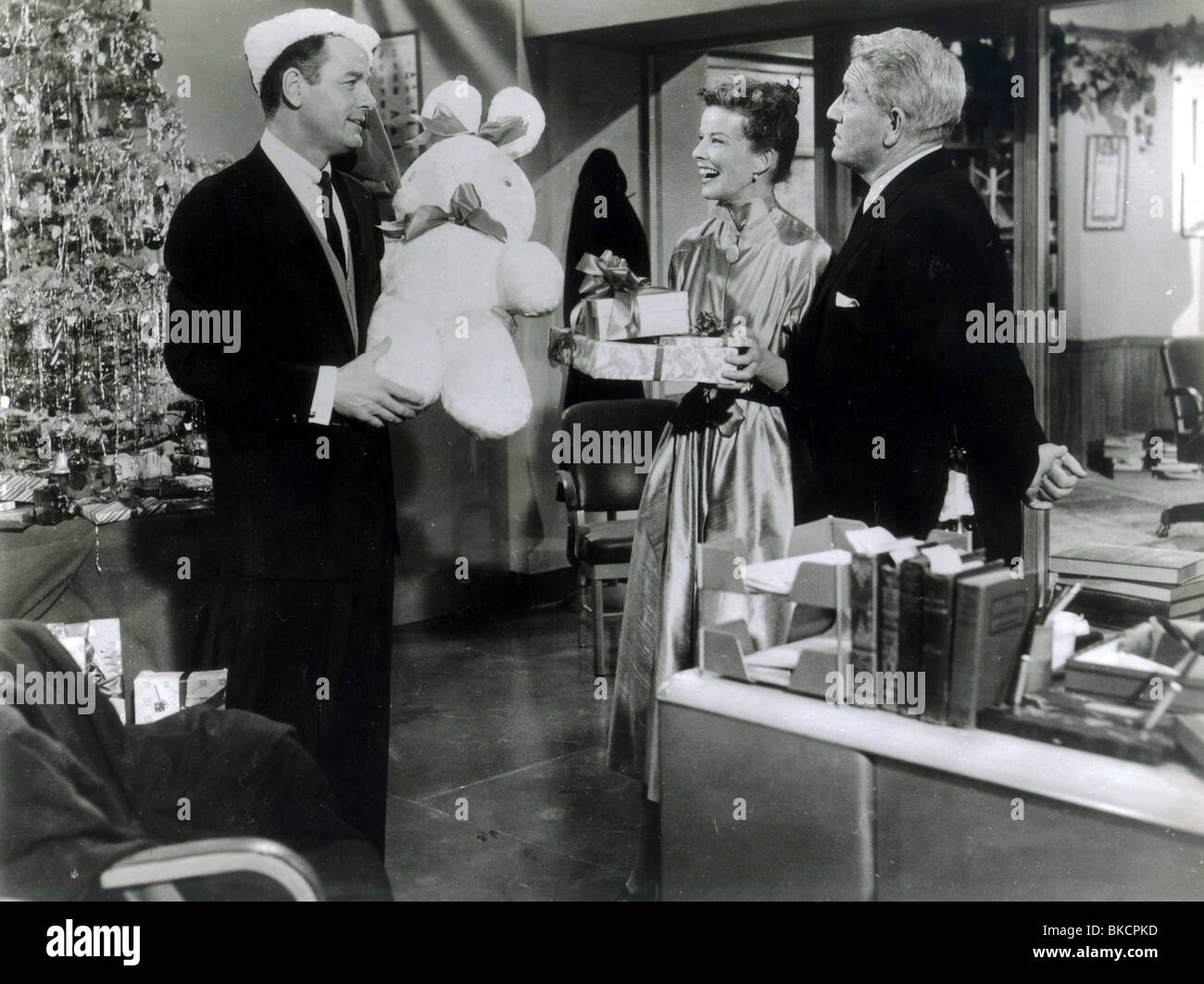 DESK SET (1957) HIS OTHER WOMAN (ALT) GIG YOUNG, KATHARINE HEPBURN ...